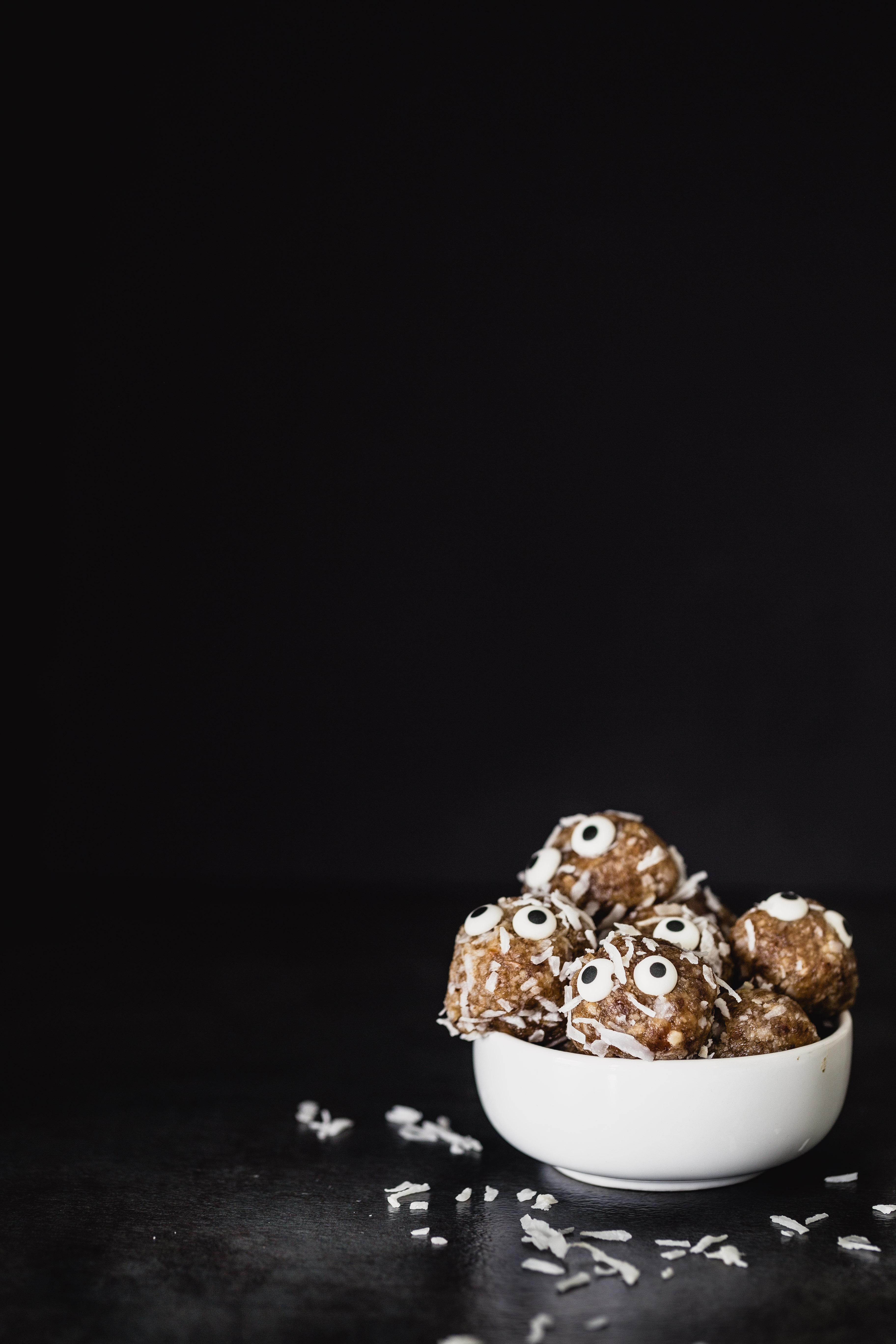 Halloween coconut date bites - Eat Good 4 Life